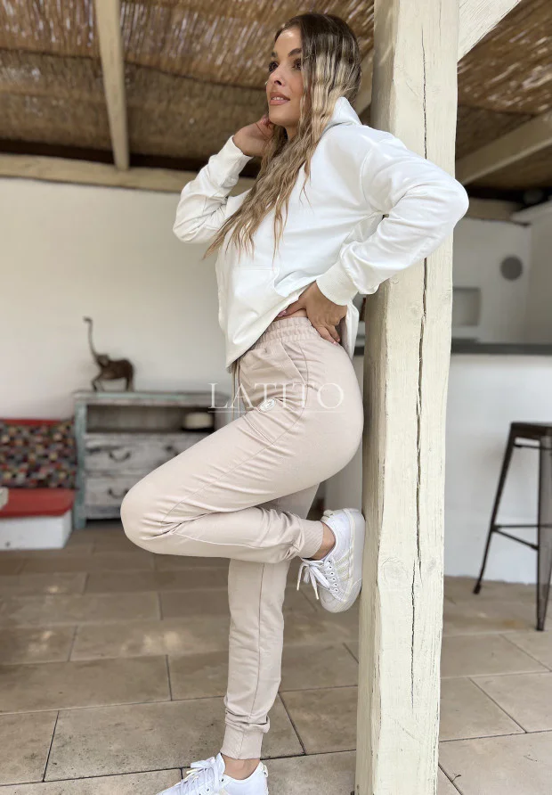 Spodnie dresowe damskie Nastia Beige